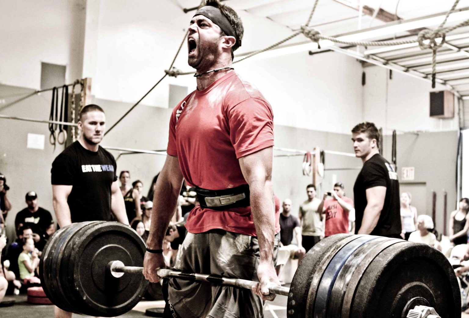 Les bases du deadlift : prise en main et posture - WodNews