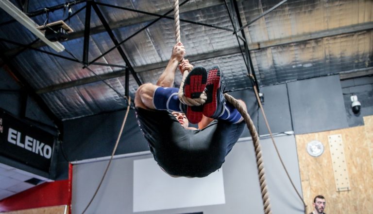 Comment apprendre rapidement l'enroulé (J-Hook) pour le monté de corde ...