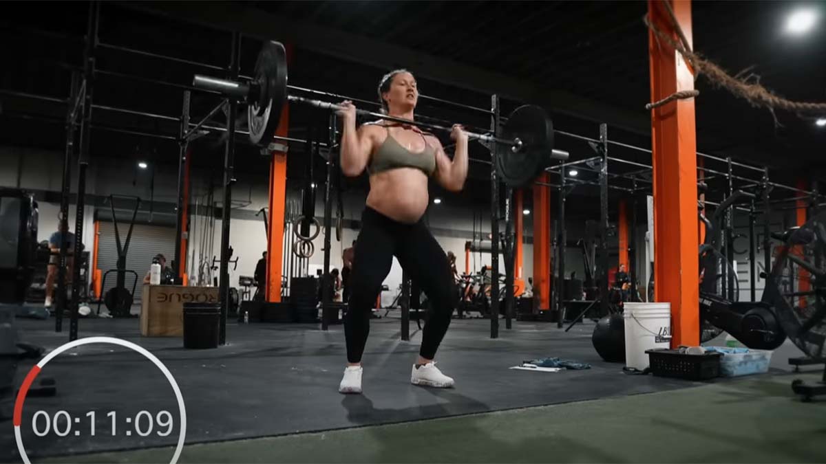 Enceinte, Tia-Clair toomey fait le WOD 23.1 de l'Open CrossFit ® ! WODNEWS